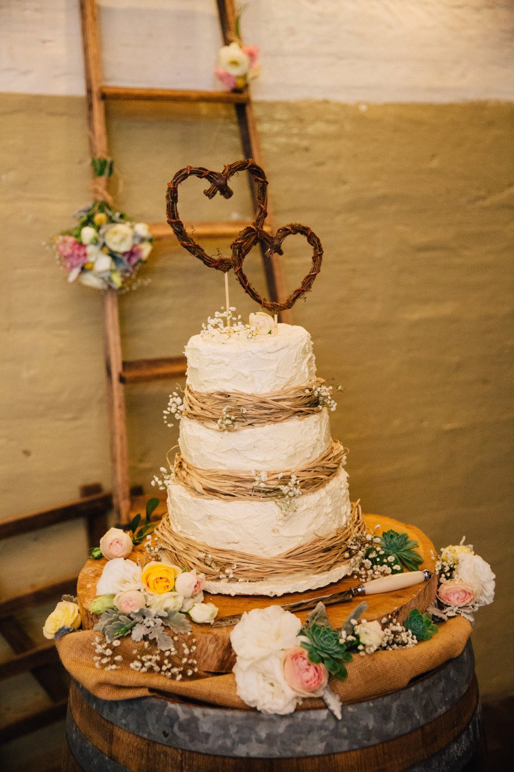 20 Best Rustic Wedding Cake Toppers (PHOTOS) | Emmaline Bride