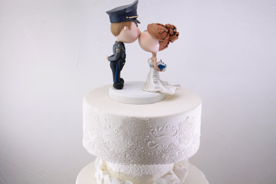 Cute Figurine Cake Toppers That Look Like You | Emmaline Bride Wedding Blog
