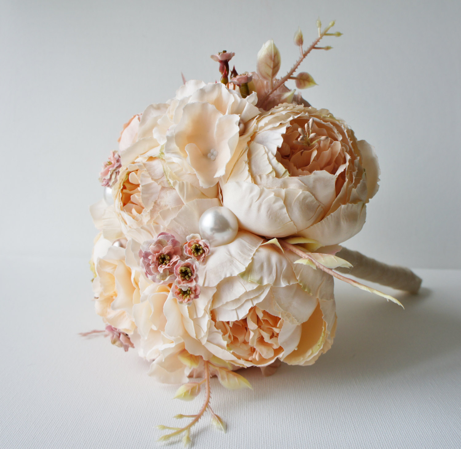 Silk Bouquets for Weddings: Why They're a Brilliant Choice