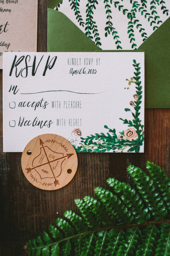 7 Amazing Rustic Wedding Invitations Etsy Finds | Emmaline Bride