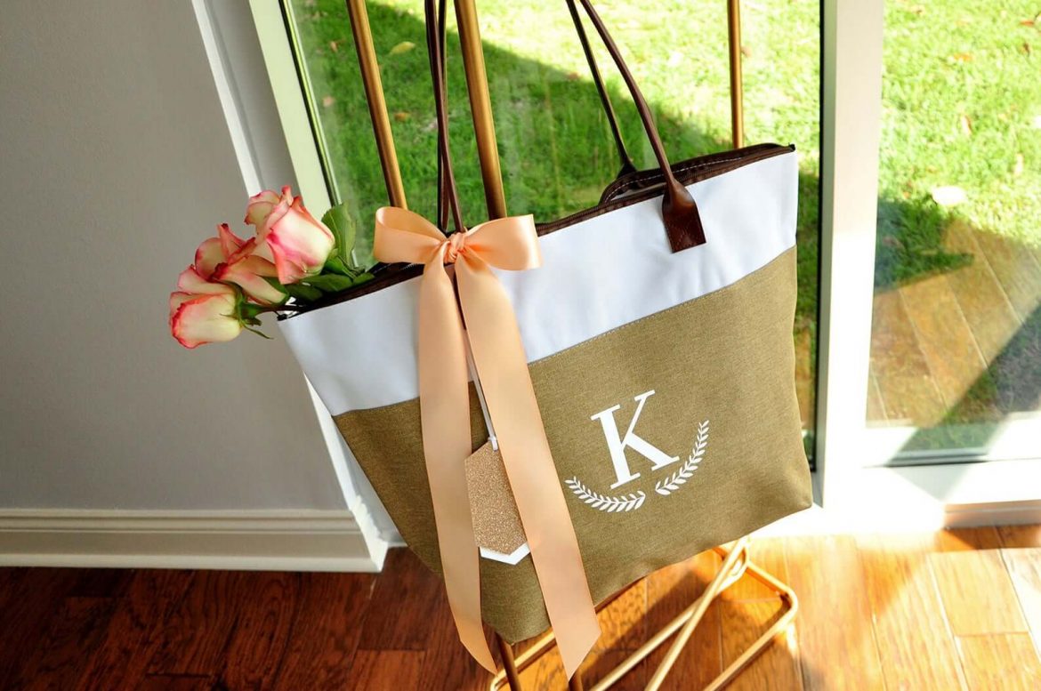 20 Cute Bridesmaid Tote Bags: Where to Buy Tote Bags for Bridesmaids