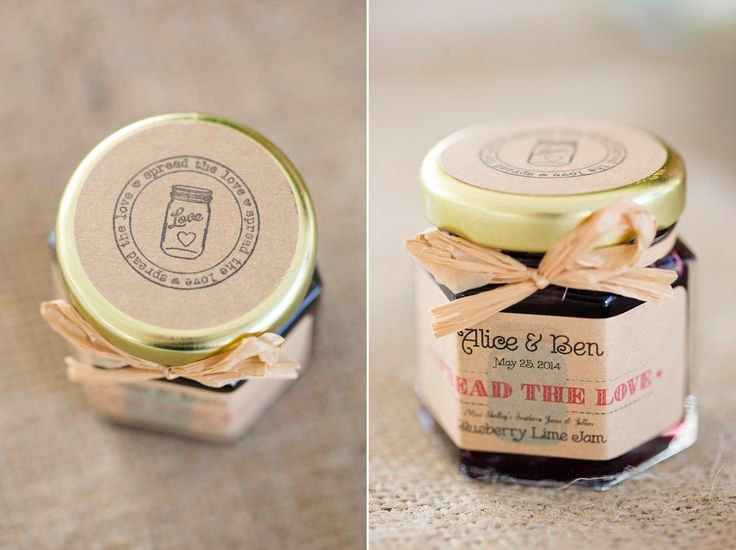 Where to Buy Jam Wedding Favors for Guests | Emmaline Bride