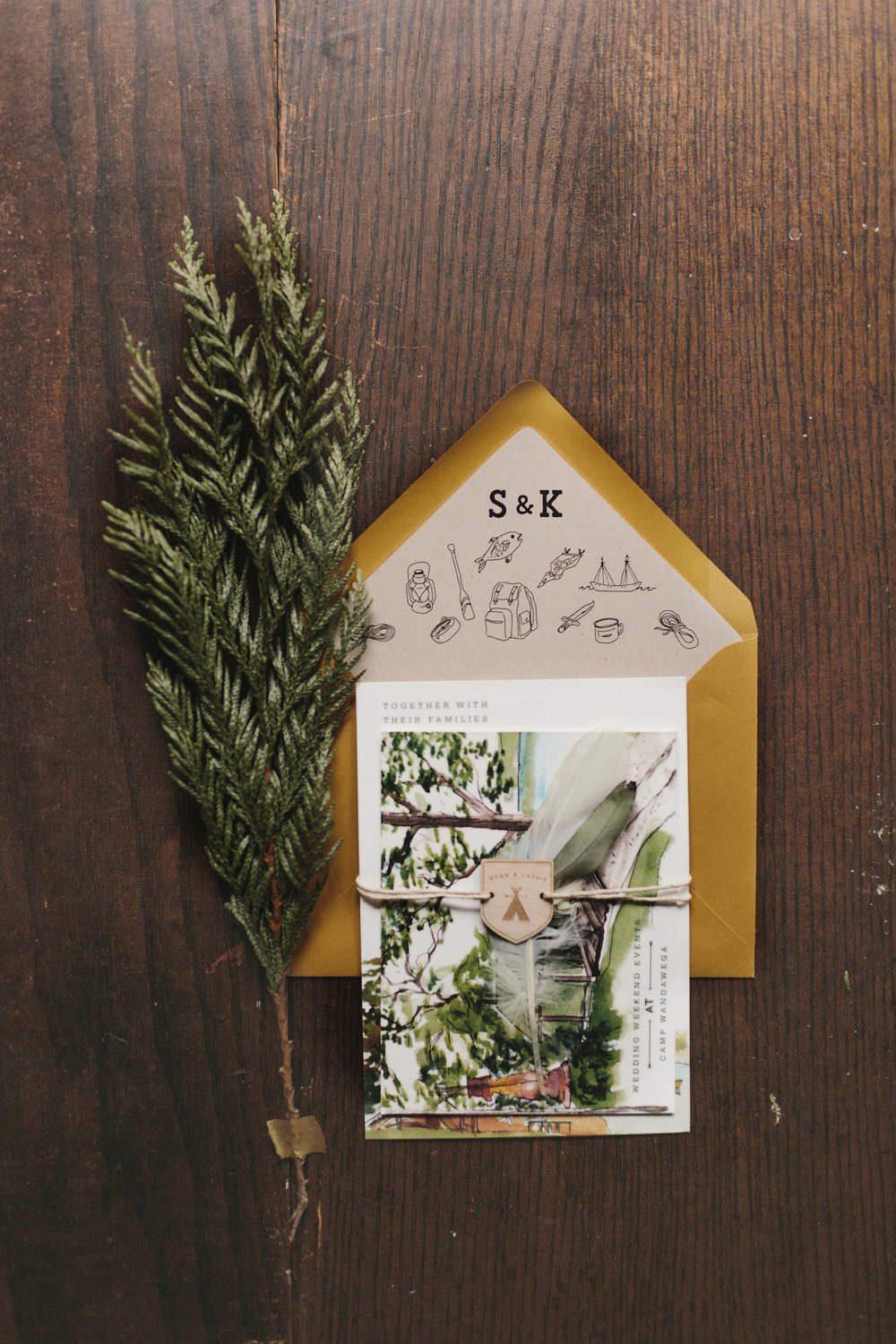 7 Amazing Rustic Wedding Invitations Etsy Finds | Emmaline Bride
