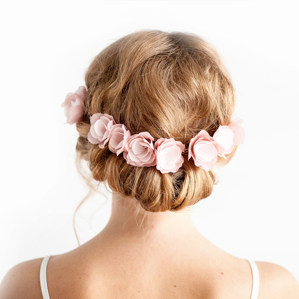 Flower Headpieces for Wedding: These Will Look Beautiful on You