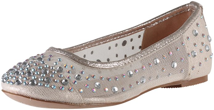 21 Wedding Flats That Will Look Beautiful for the Bride | Emmaline Bride