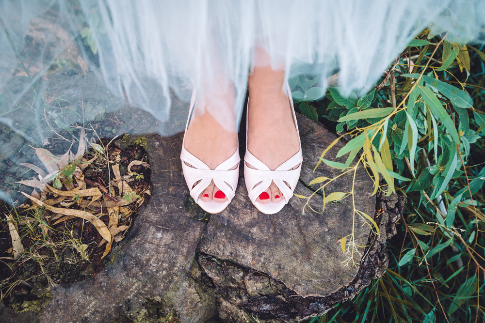 21 Wedding Flats That Will Look Beautiful for the Bride | Emmaline Bride