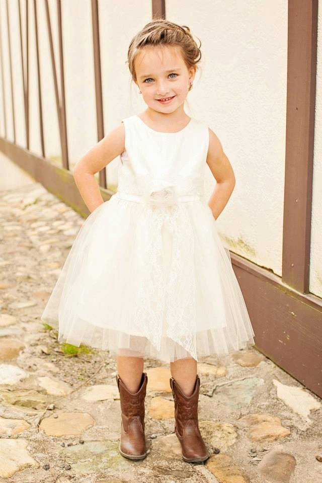 Where to Buy Rustic Flower Girl Dresses | Emmaline Bride Wedding Blog