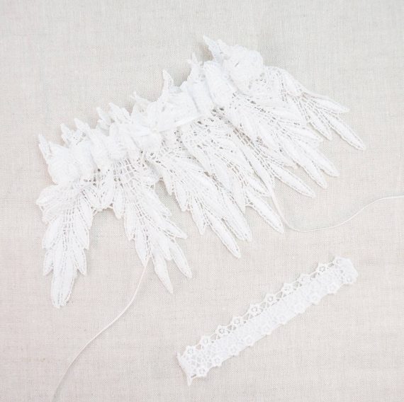 How to Wear a Garter -- The Ultimate Guide | Emmaline Bride®