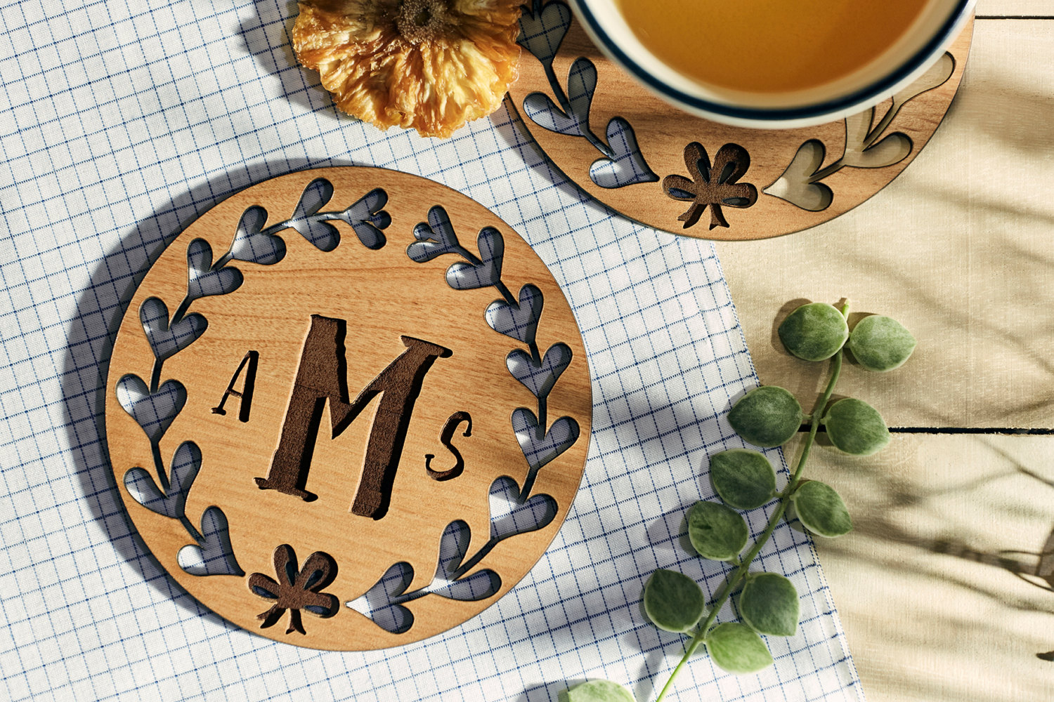 35 Best Coaster Favors for Weddings | Emmaline Bride Wedding Blog