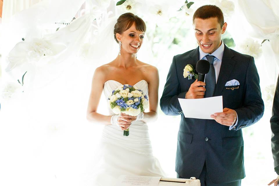 Custom Wedding Speech: Stop Stressing! Get Yours Written Here.