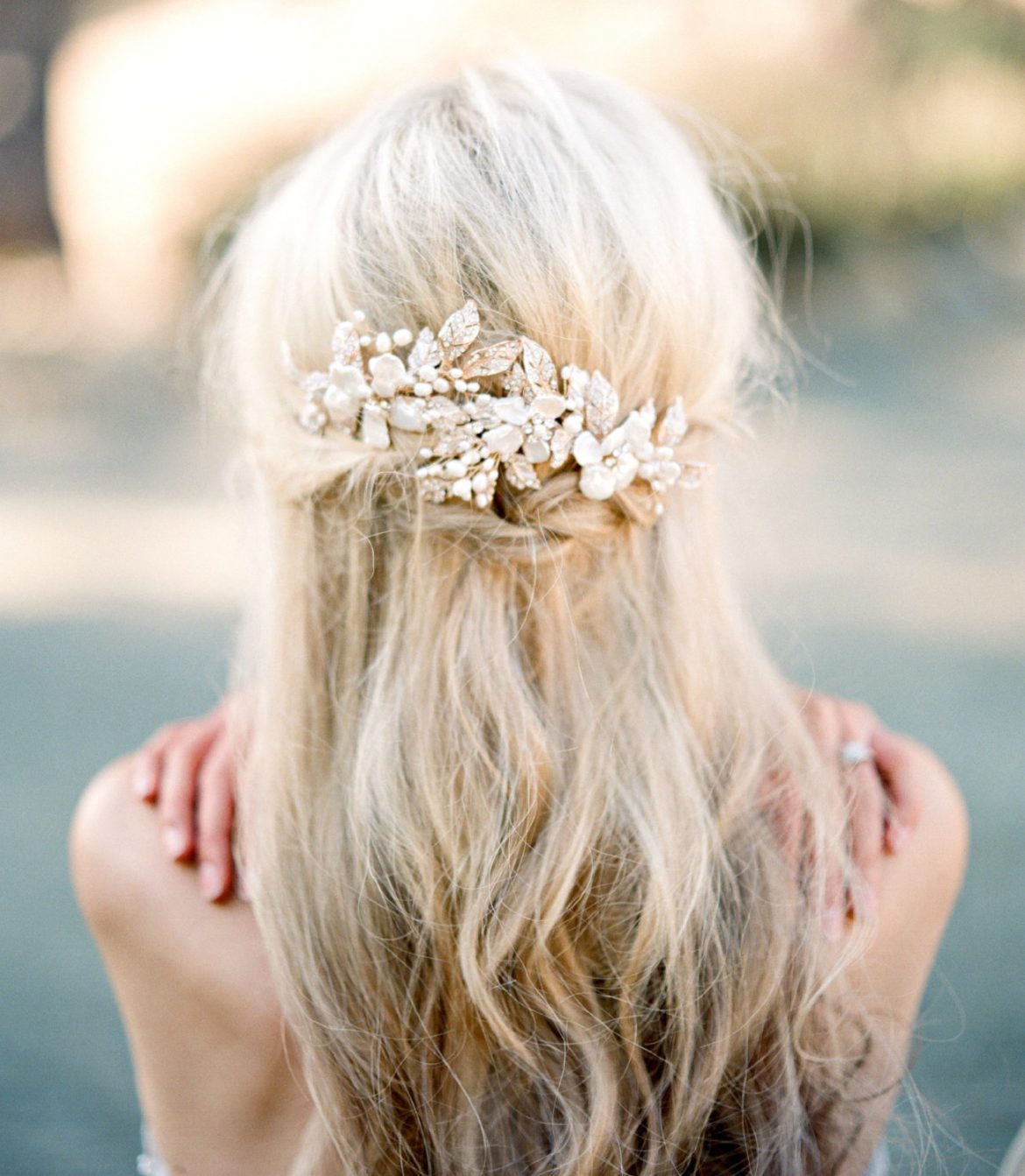 50 Best Bridal Hair Combs on Etsy for Weddings | Emmaline Bride®