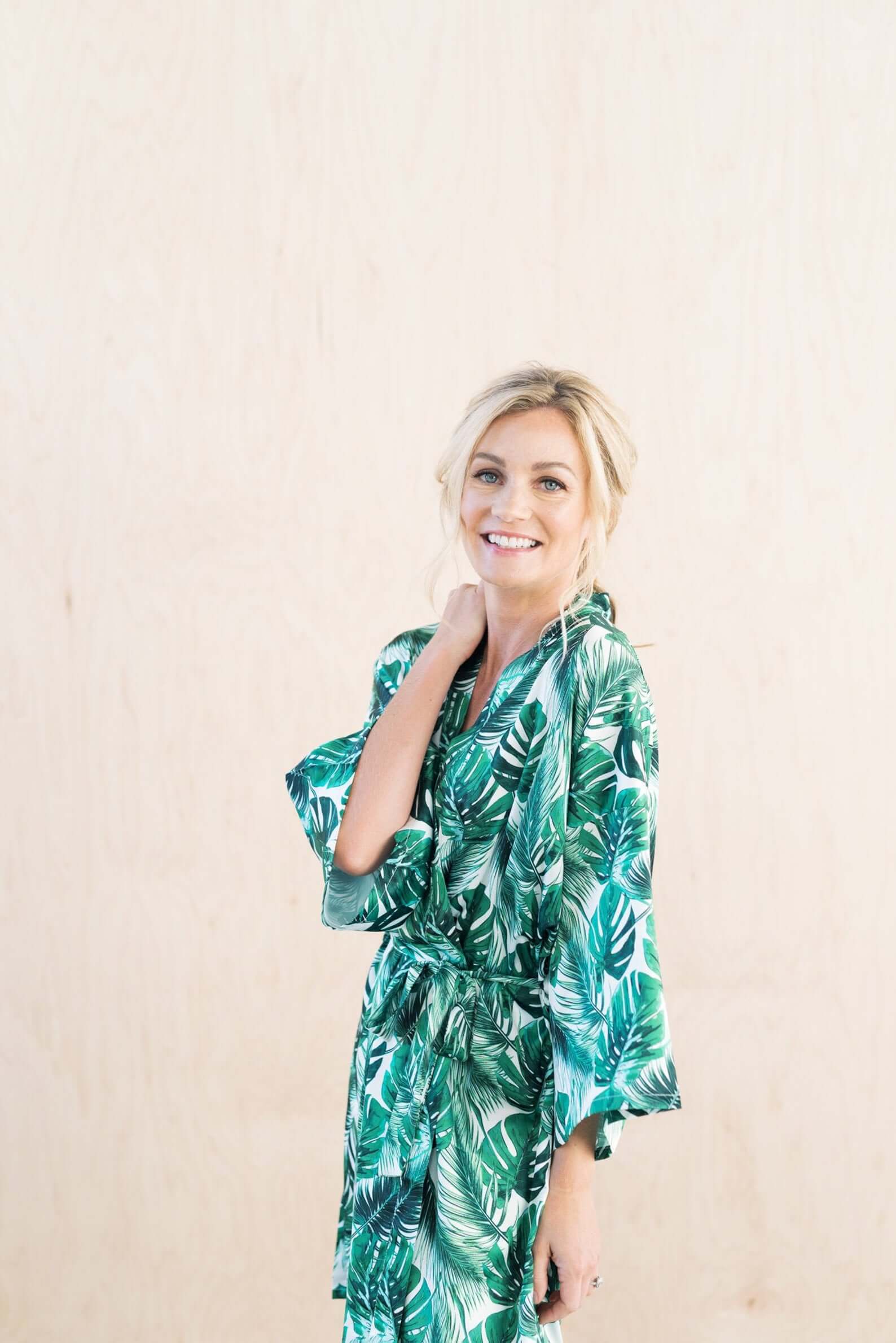 27 Tropical Palm Tree Wedding Ideas - Themes | Emmaline Bride