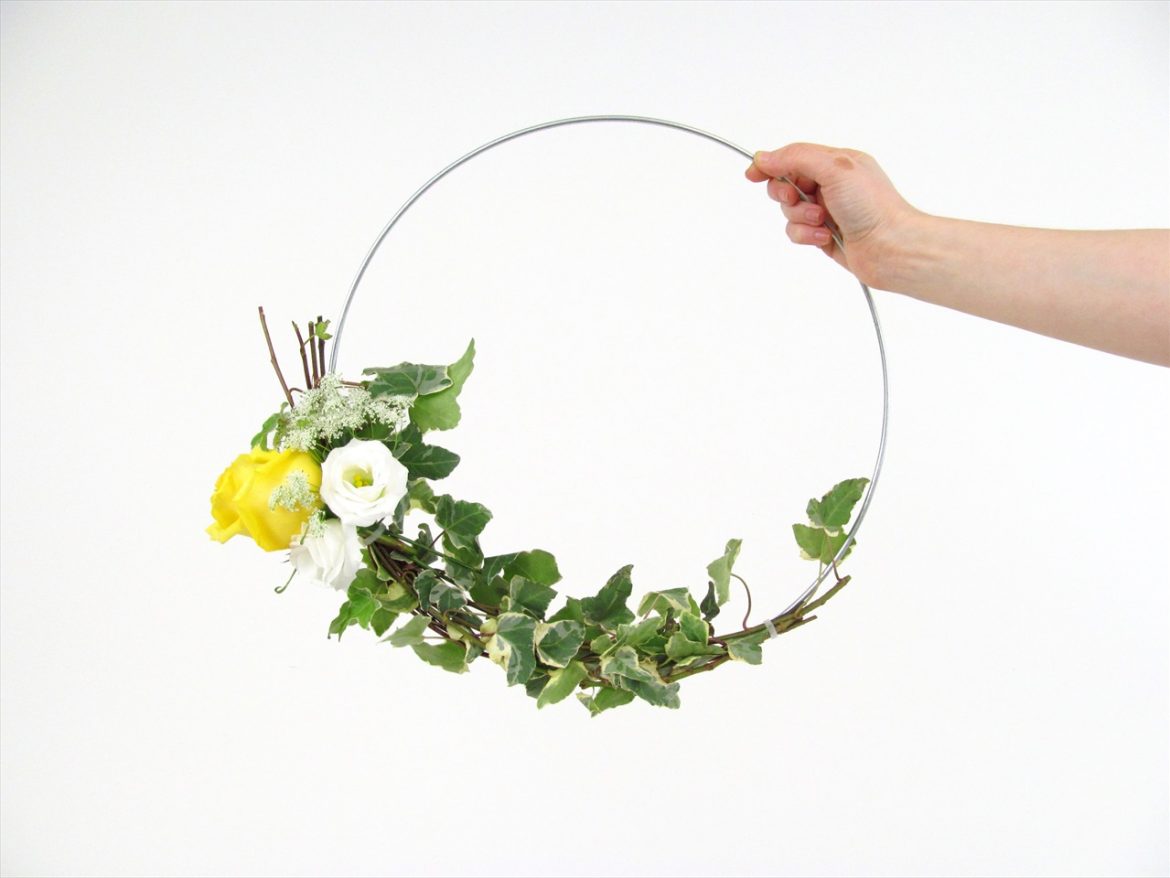DIY Floral Hoop Tutorial: Make your own floral decor for boho weddings