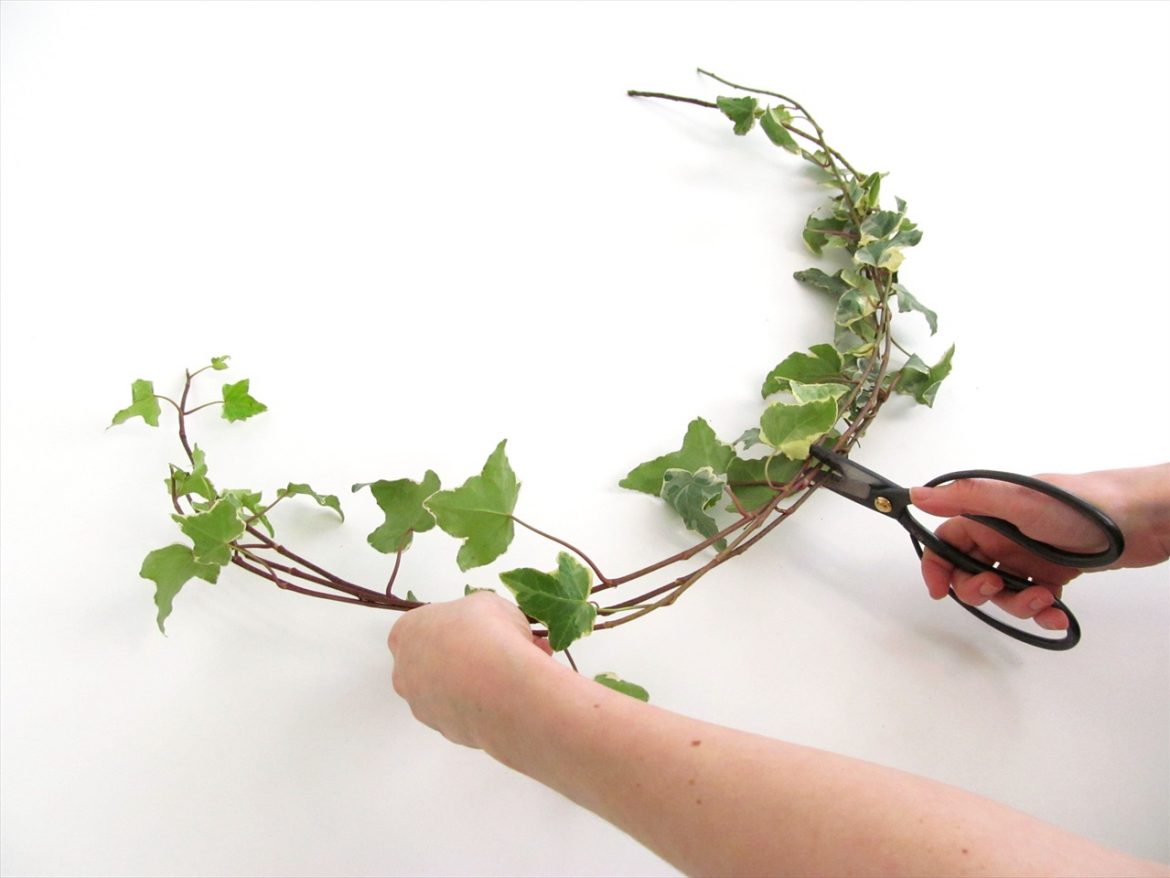 DIY Floral Hoop Tutorial: Make your own floral decor for boho weddings