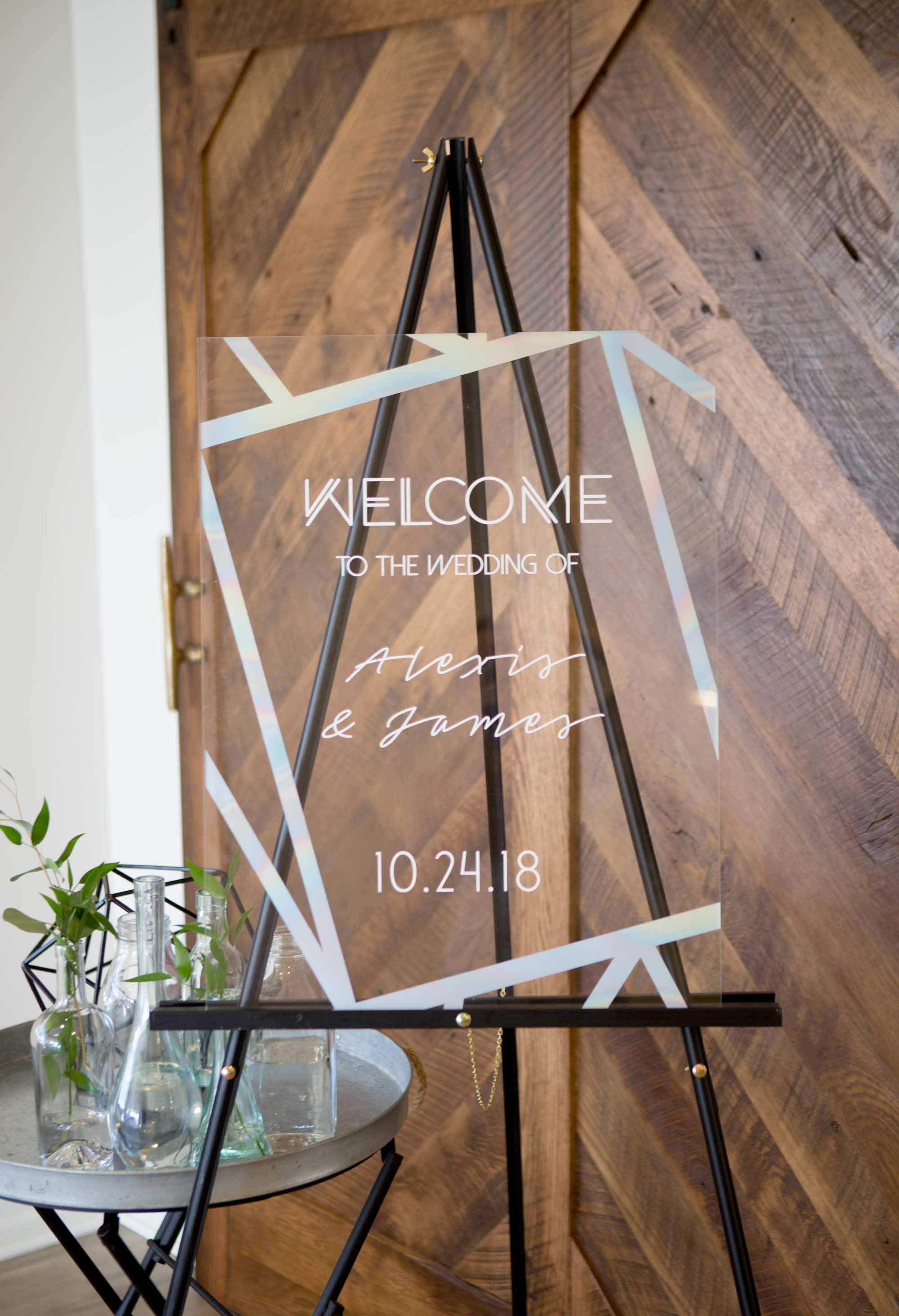Clear Wedding Sign: Beautiful Decoration for Your Ceremony + Reception