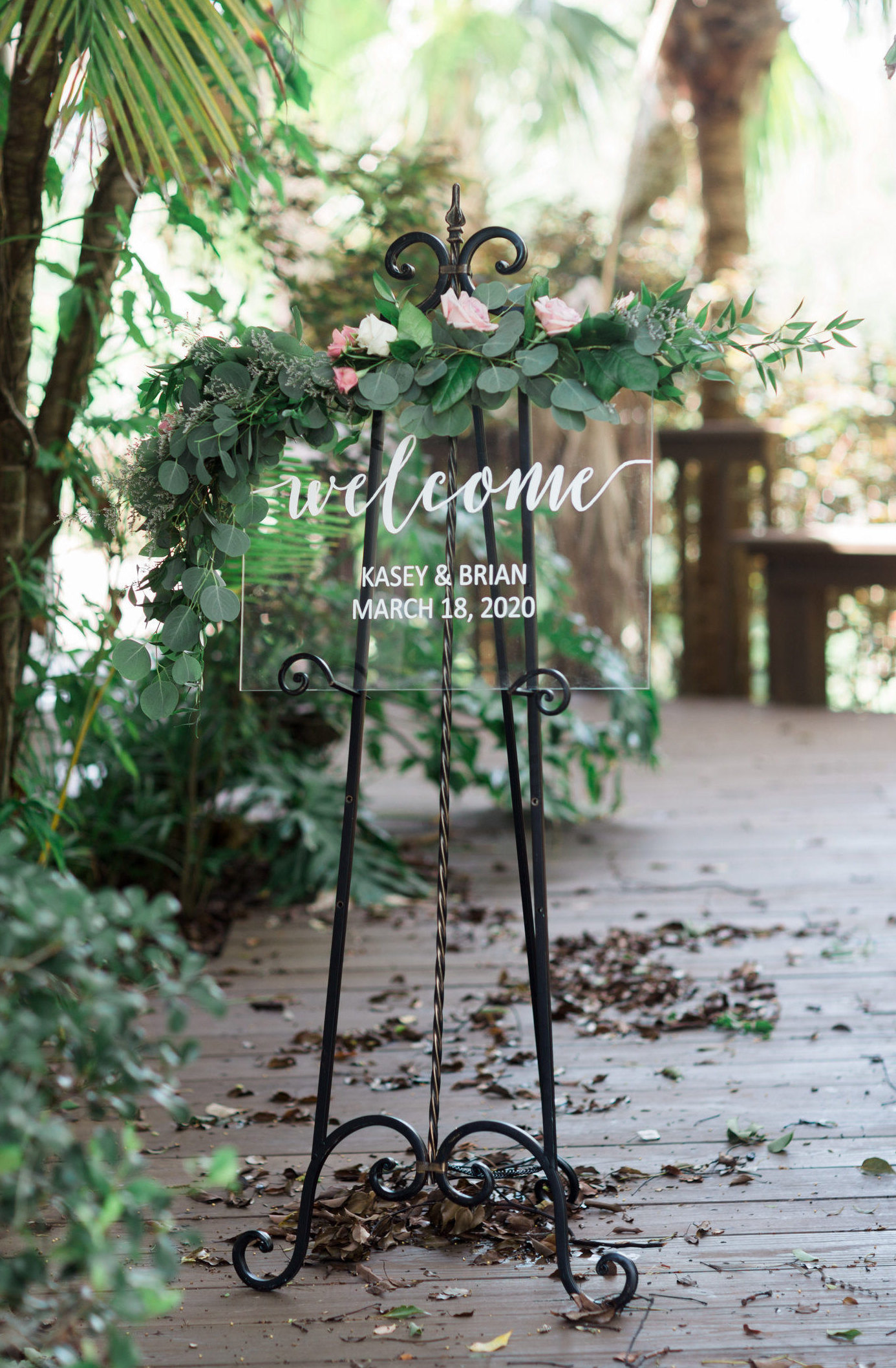 Clear Wedding Sign: Beautiful Decoration for Your Ceremony + Reception