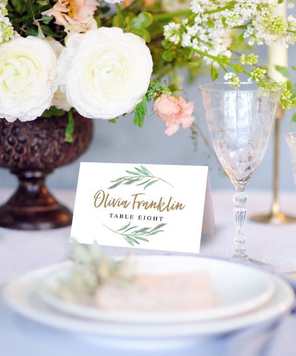 25 Unique Wedding Place Settings + Table Setting Ideas | Emmaline Bride