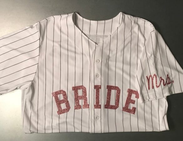 30 Grand Slam Baseball Wedding Ideas | Emmaline Bride