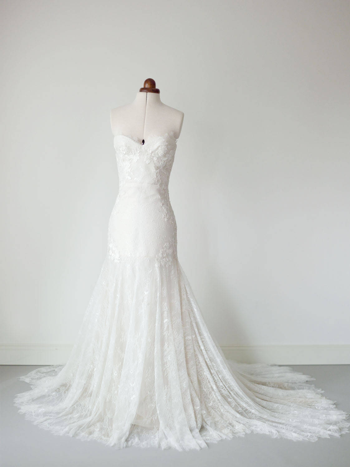 Fishtail Wedding Dress: What is mermaid/fishtail wedding dress? | Ask EB