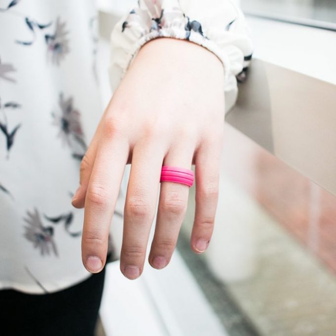 Silicone Wedding Rings: Where to Buy the Best Silicone Rings (+ Cheap!)