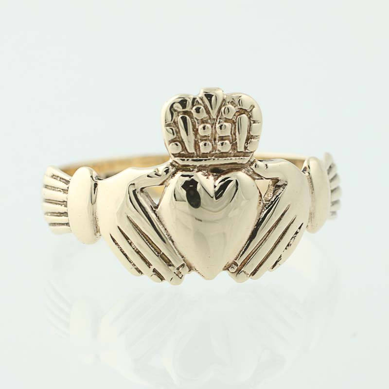 Claddagh Ring: Where to Buy a Claddagh Ring? | Ask Emmaline
