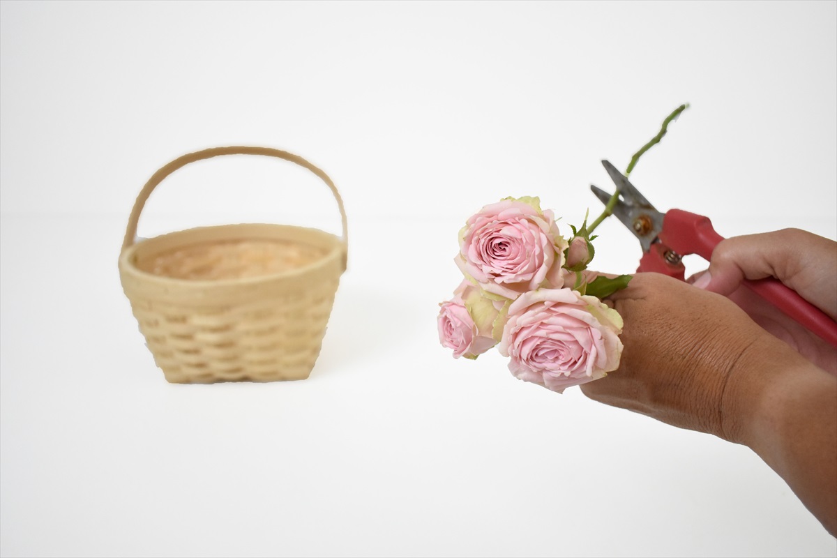 Flower Basket: How to Make a DIY Flower Girl Basket for Your Wedding