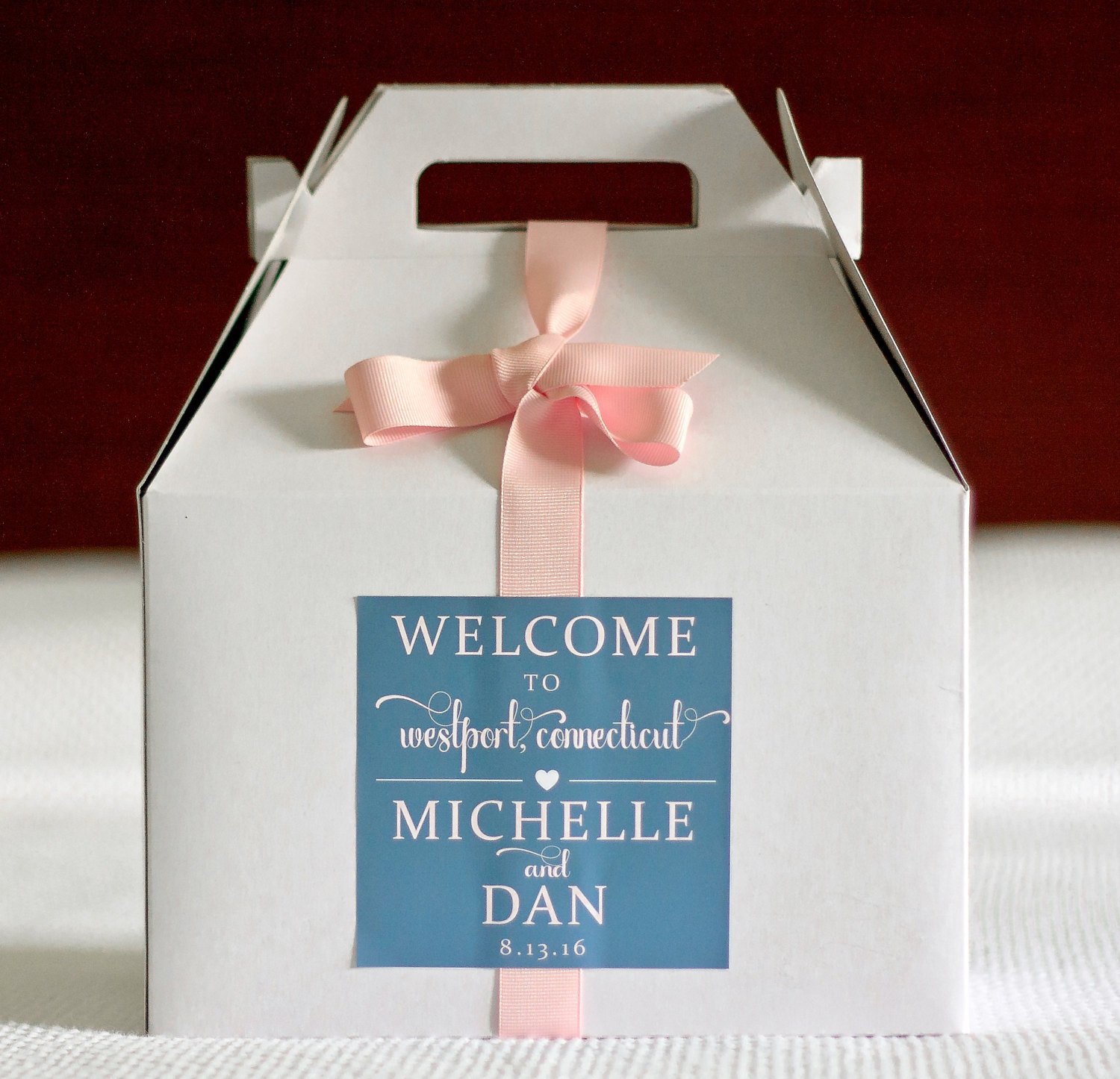These Wedding Welcome Boxes Make Guests Happy :)