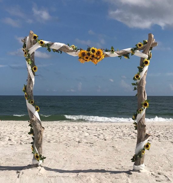 WEDDING ARCH IDEAS: 7 Most Beautiful Styles for Your Ceremony