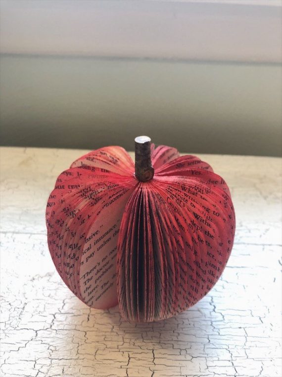 Paper Centerpiece Idea for Weddings + Holidays | Emmaline Bride®