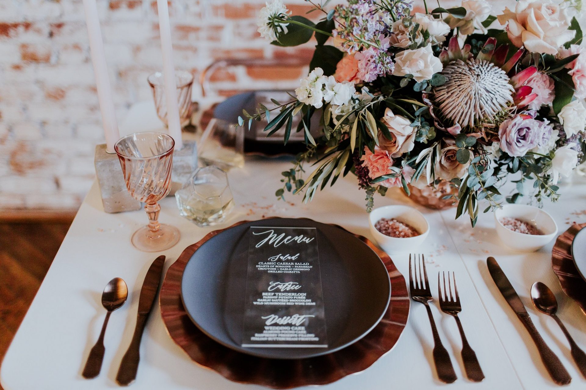 This Acrylic Wedding Menu Is the Easy Way to Make Your Tables Stylish