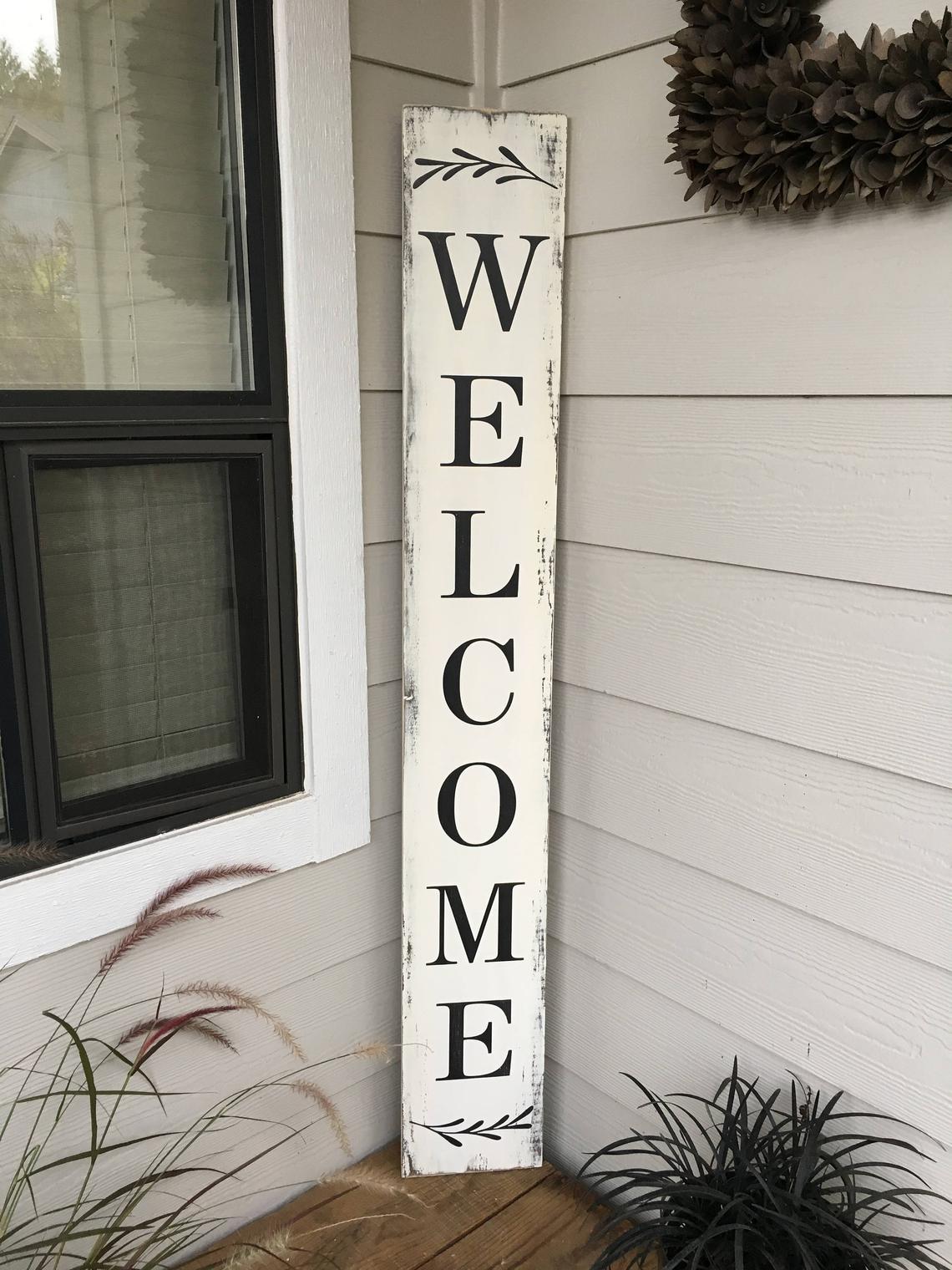 Welcome Porch Sign -- HANDMADE-A-DAY | Emmaline Bride Wedding Blog