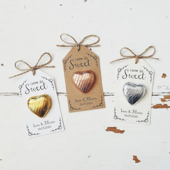 50 Best Wedding Favors 2026 (+ Under $5!)