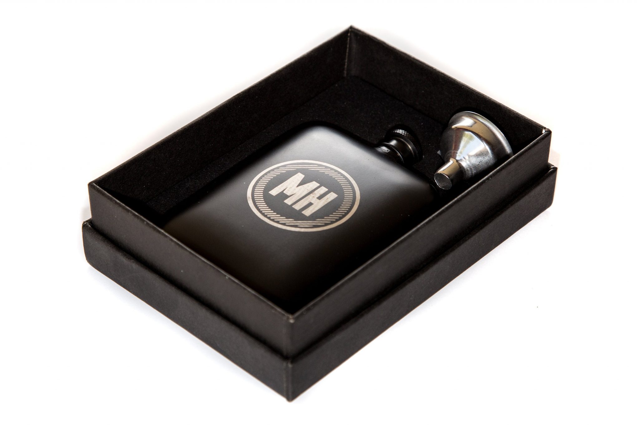 Hip Flask for Groomsmen: These are the flasks everyone wants right now