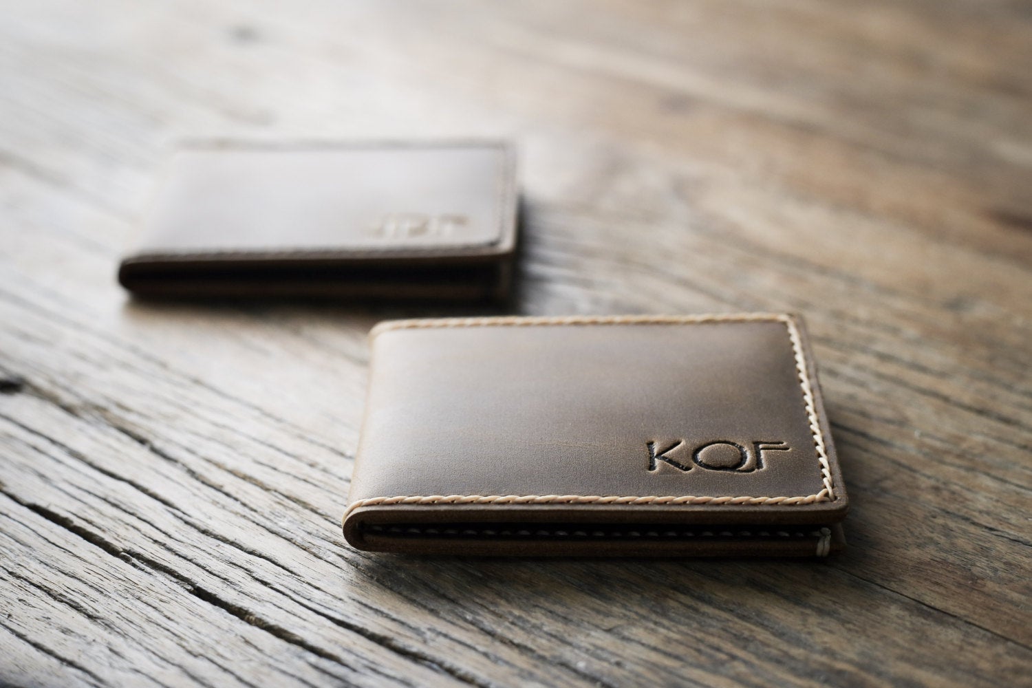 These Handmade Leather Wallets Make Awesome Groomsmen Gifts