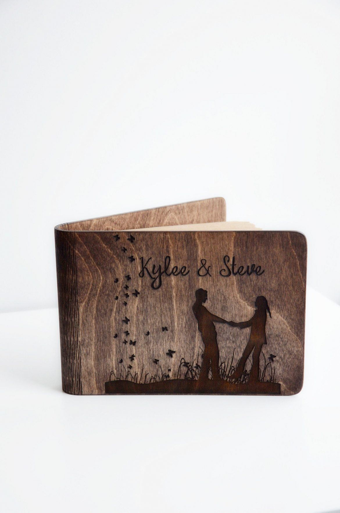 7 Best Wedding Planner Journals for the Bride-to-Be