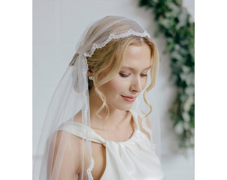 Cathedral Length Veils 101: Here's What You Need to Know