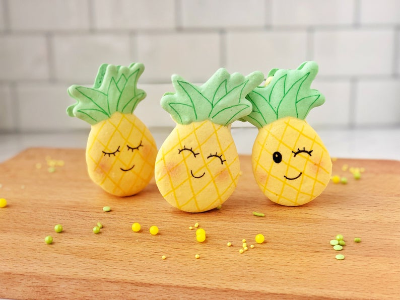 8 Ridiculously Cute Macarons Online You Can Buy Right Now