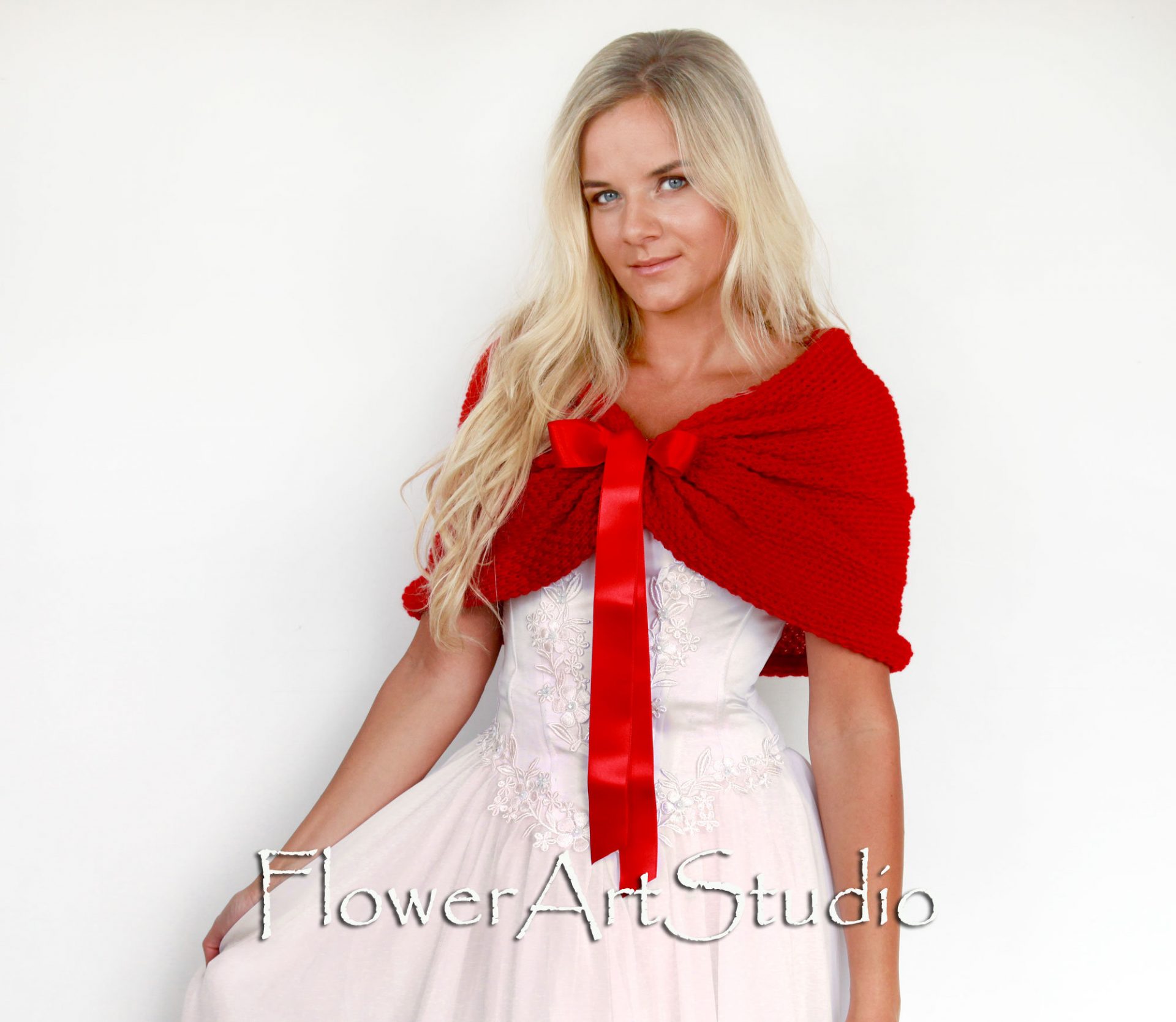 Winter Wedding Wraps for Bridesmaids: Get Cozy with Knit Shawls