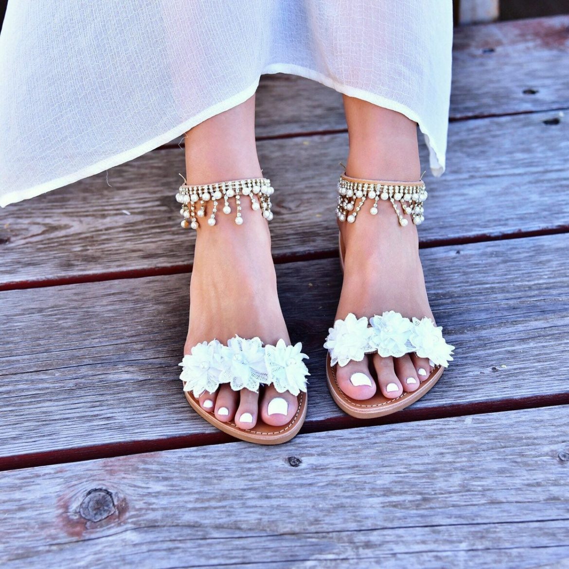 8 Comfy + Cute Bridal Sandals for Your Wedding | Emmaline Bride Wedding ...