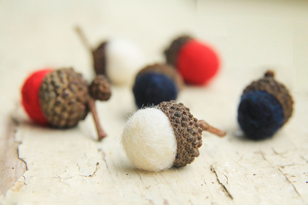 These Felted Acorns Make the Sweetest Decorations | Emmaline Bride ...