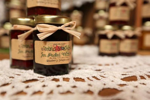 Best Bridal Shower Favors Guide The 20 Top Party Favors For Weddings