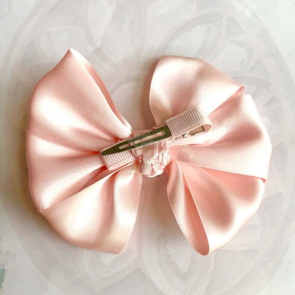 Flower Girl Hair Bow: The Accessory She'll Actually Love | Emmaline Bride