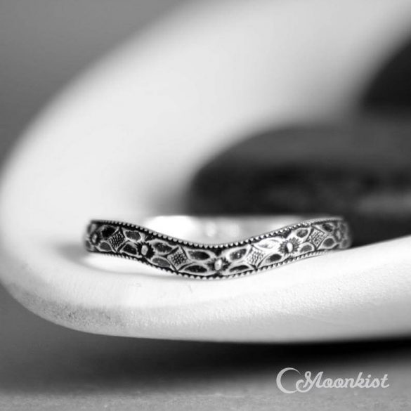 Curved Wedding Band: Where to Get a Curved Ring + Why You Need One