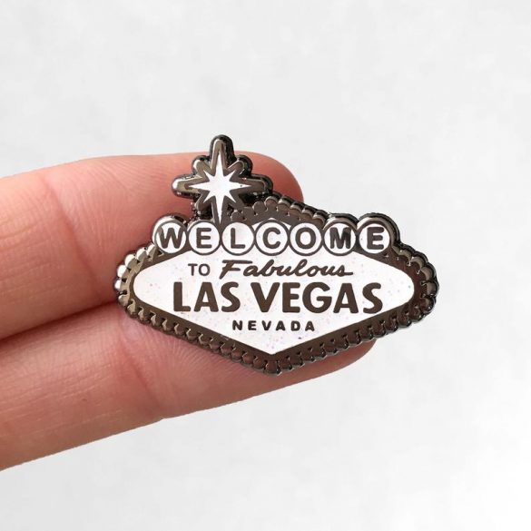 50+ Best Las Vegas Themed Wedding Ideas (PHOTOS) | Emmaline Bride