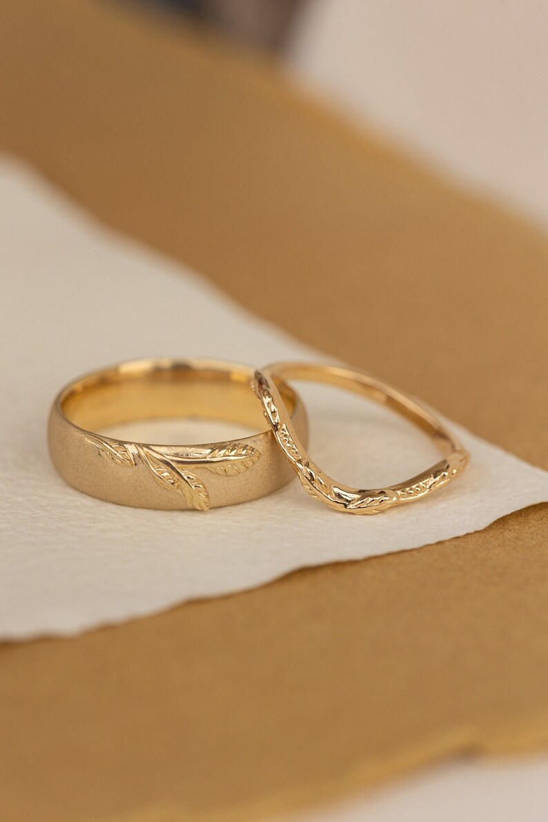9 Unique Wedding Ring Sets for Couples That Go Together