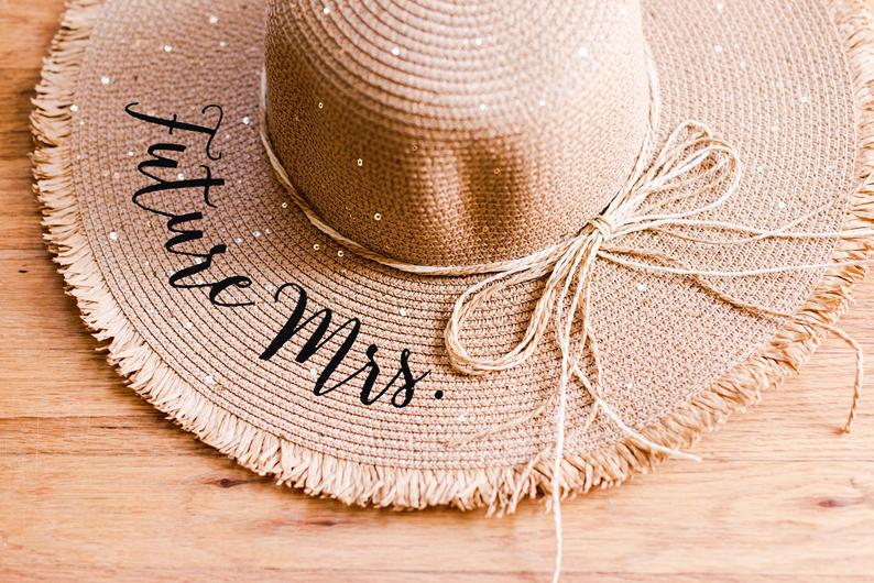 Where to Buy Bachelorette Party Sun Hats | Emmaline Bride