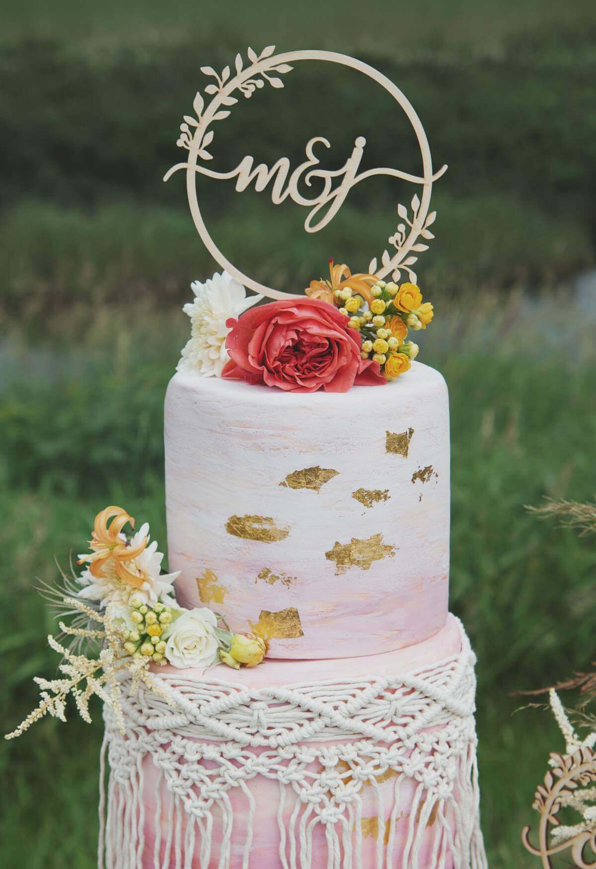This Rustic Monogram Cake Topper Is a Best-Seller Right Now