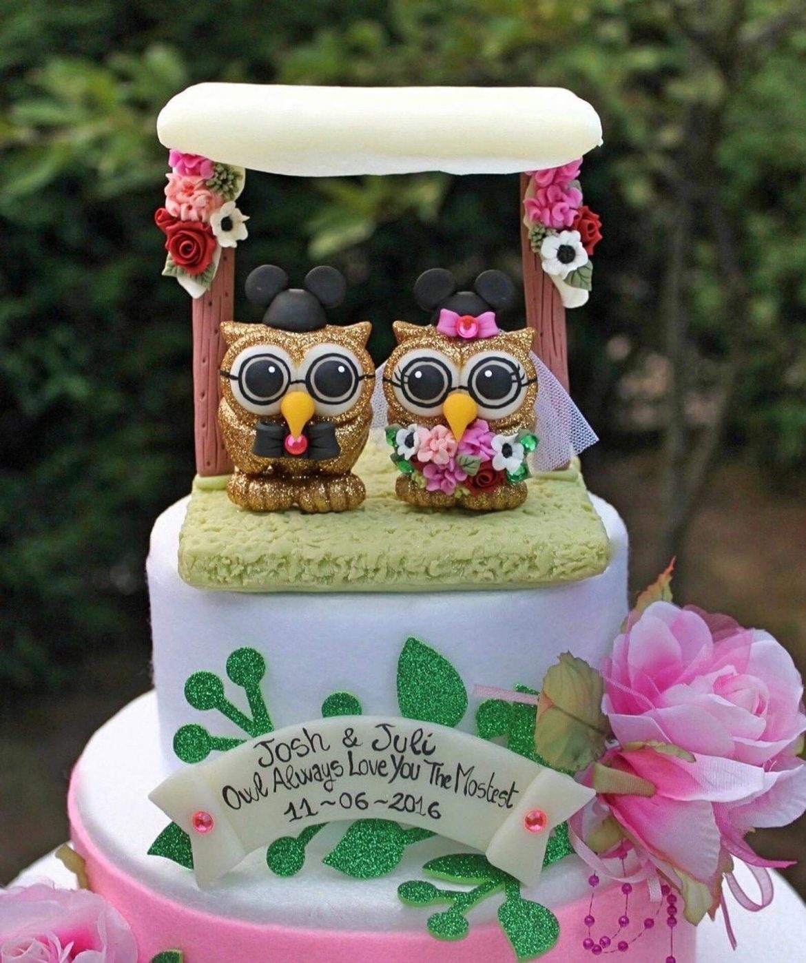 21 Cute Wedding Cake Toppers | Emmaline Bride