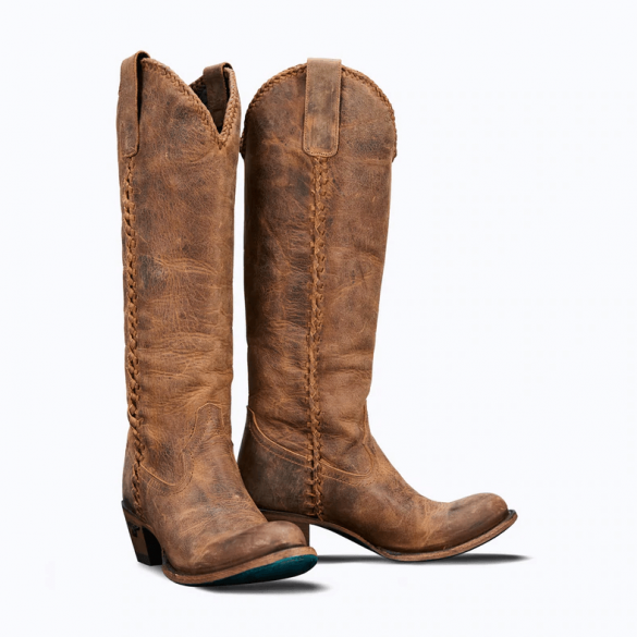 20 Rustic Wedding Boots for the Country-Loving Bride | Emmaline Bride