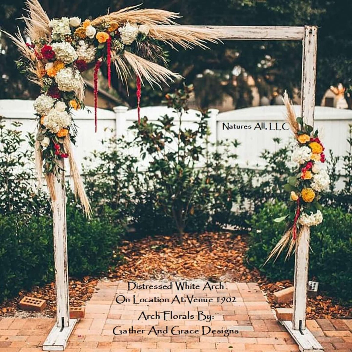 Where to Buy a Wedding Arch (PHOTOS) | Emmaline Bride